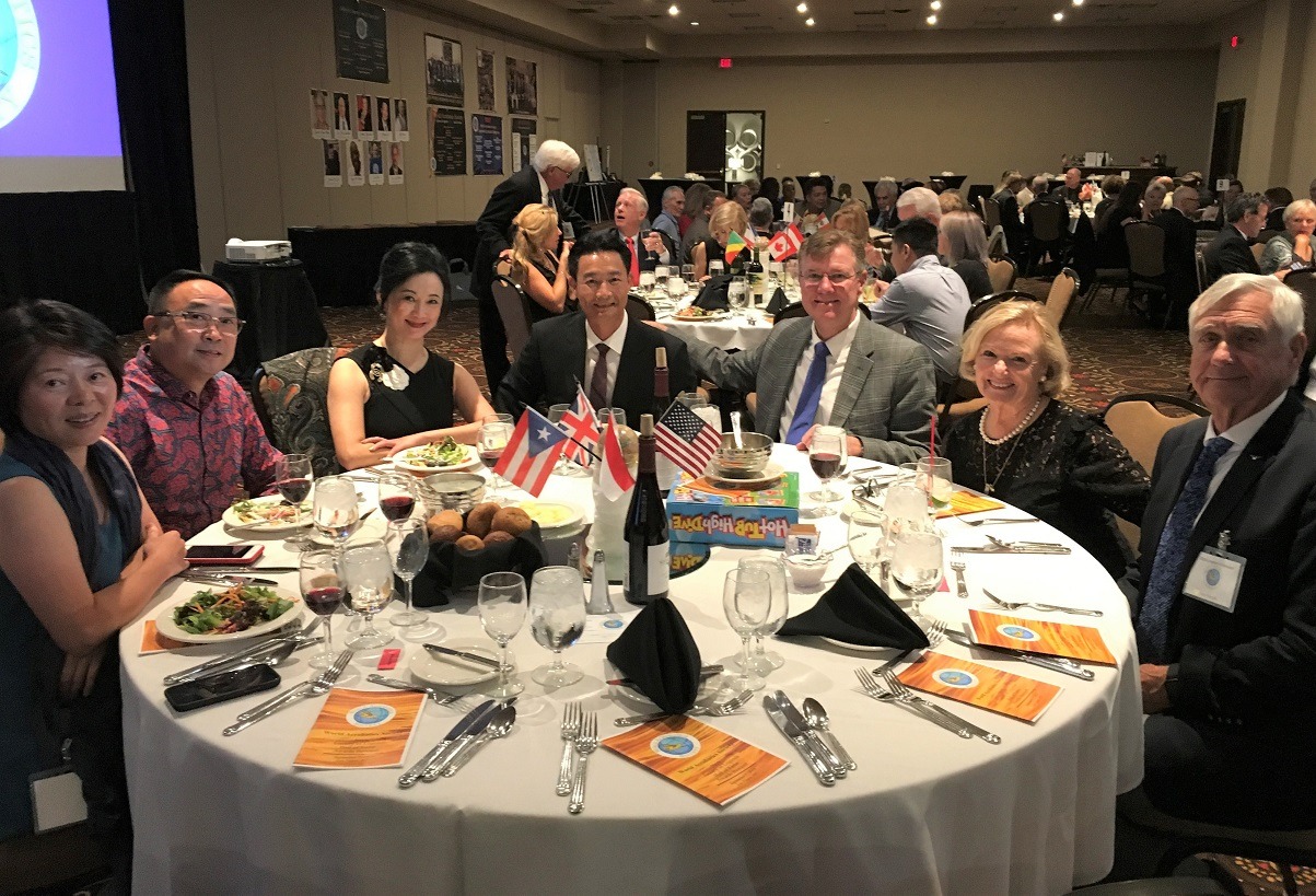 Congress banquet – table2 b – World Acrobatics Society
